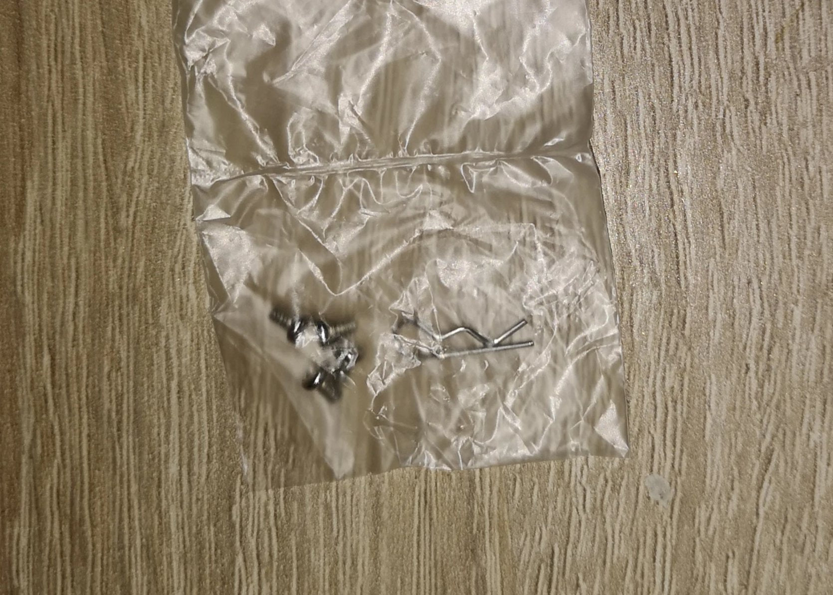 V4 Crucible x4 Replacement Screws Pack – Recommended Vape Supplies